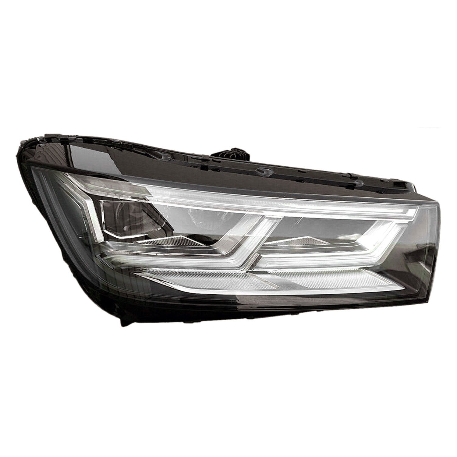 Replace® AU2503208 - Passenger Side Replacement Headlight (Standard Line)