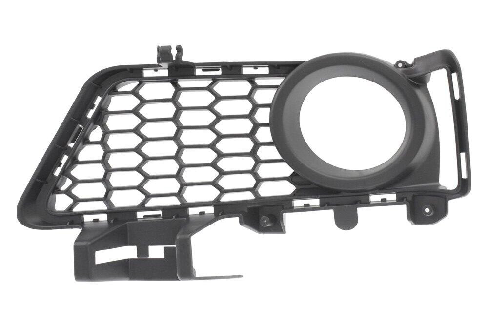 Replace® BM1038124 - Front Driver Side Fog Light Bezel (Standard Line)