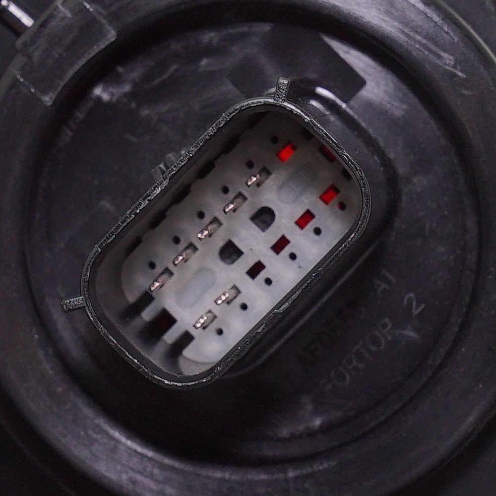 Replacement VS-ID0002AA1994R00 - Tail Light Set (Standard Line)