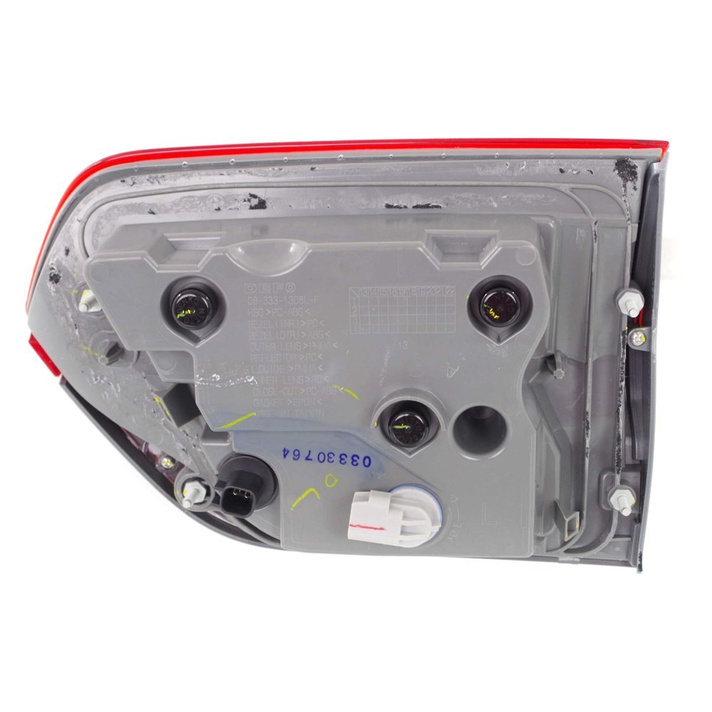 Replacement ID0002AA2788R00 - Driver Side Inner Tail Light (Standard Line)