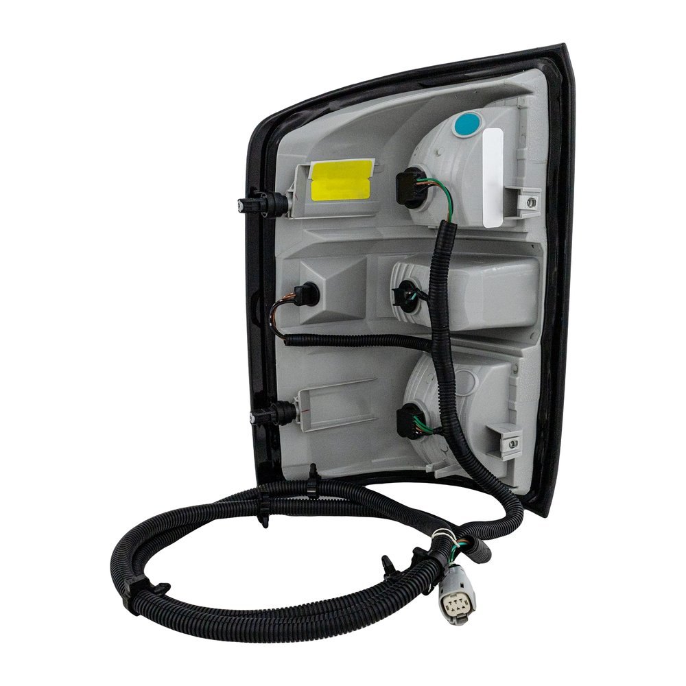 Replacement ID0002AA3533C00 - Passenger Side Tail Light (CAPA Certified)