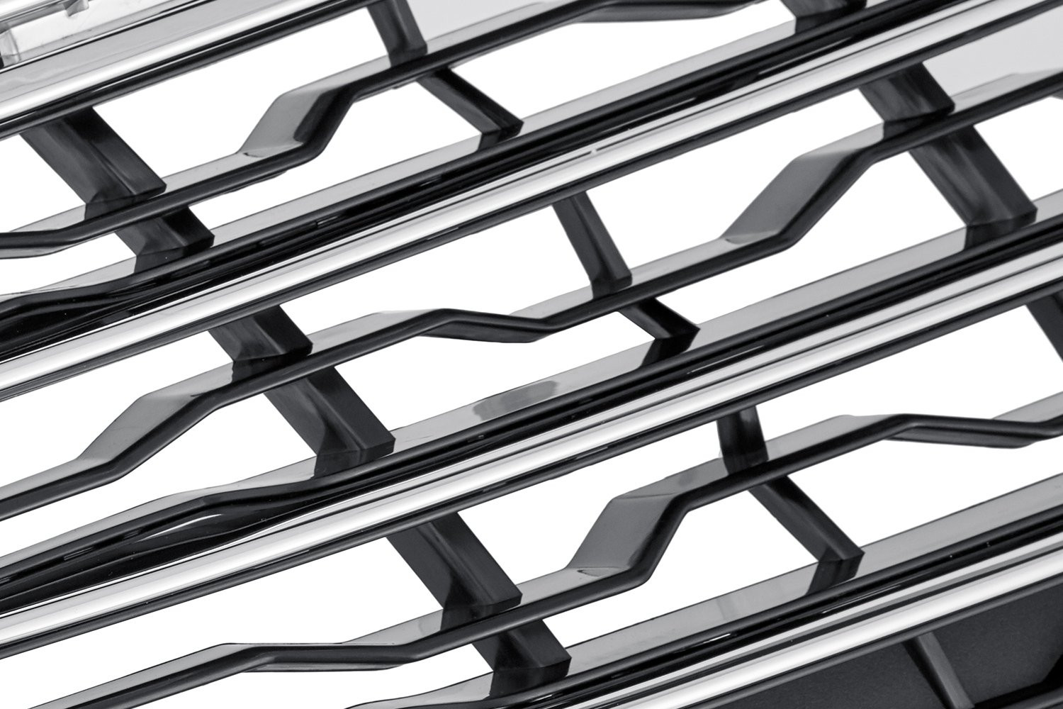 Replacement ID0030AA0804C00 - Lower Grille (CAPA Certified)