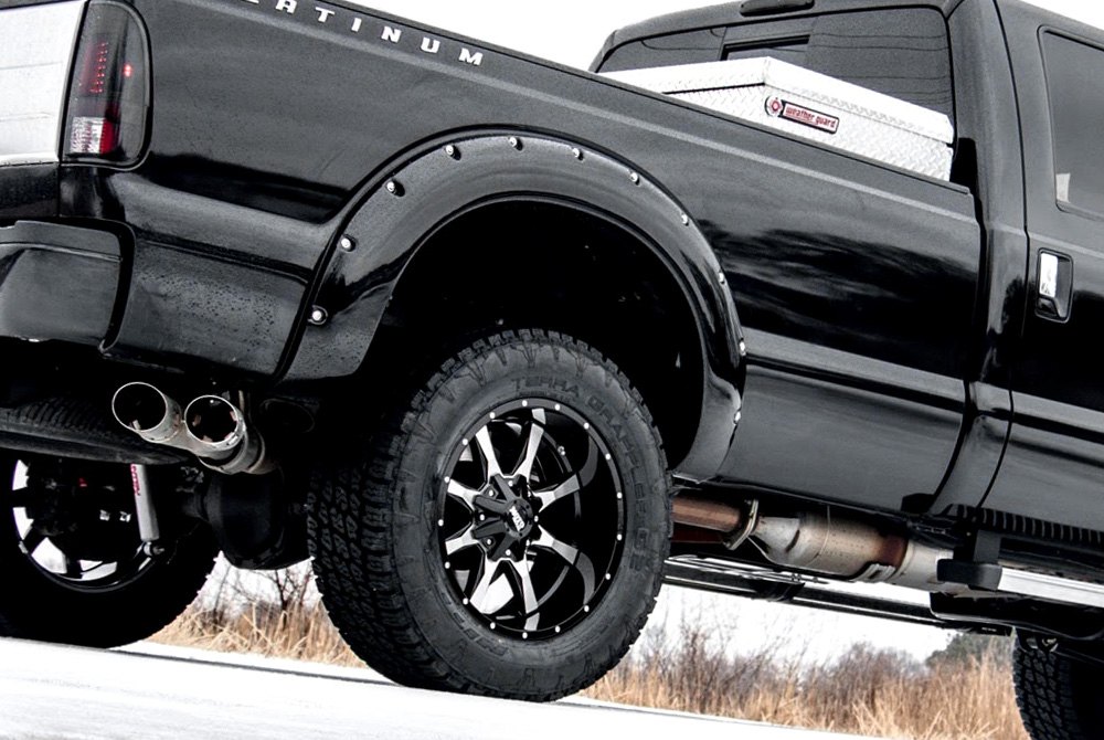 Rough Country™ - Suspension Lift & Leveling Kits, Shocks | CARiD