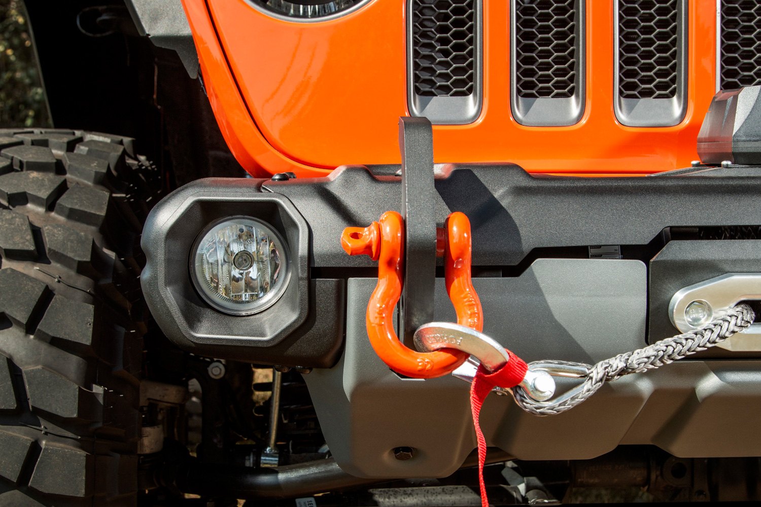 Rugged Ridge® - Jeep Gladiator 2020 Venator Stubby Black Front Winch ...