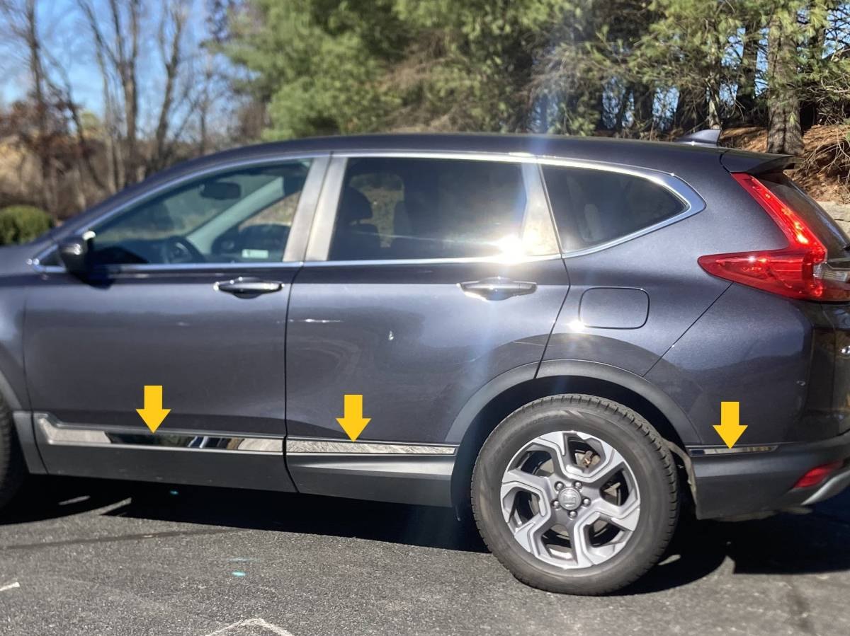 SAA® TH17235 - I-Type Polished Body Side Moldings