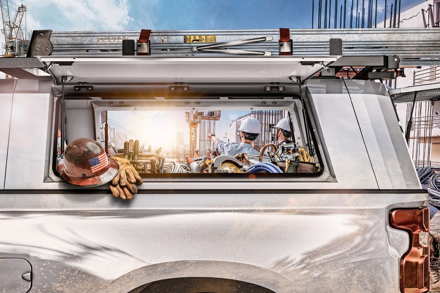 SmartCap® EC0300-WH-RF - EVOc Commercial Series Truck Bed Cap Rear Panel