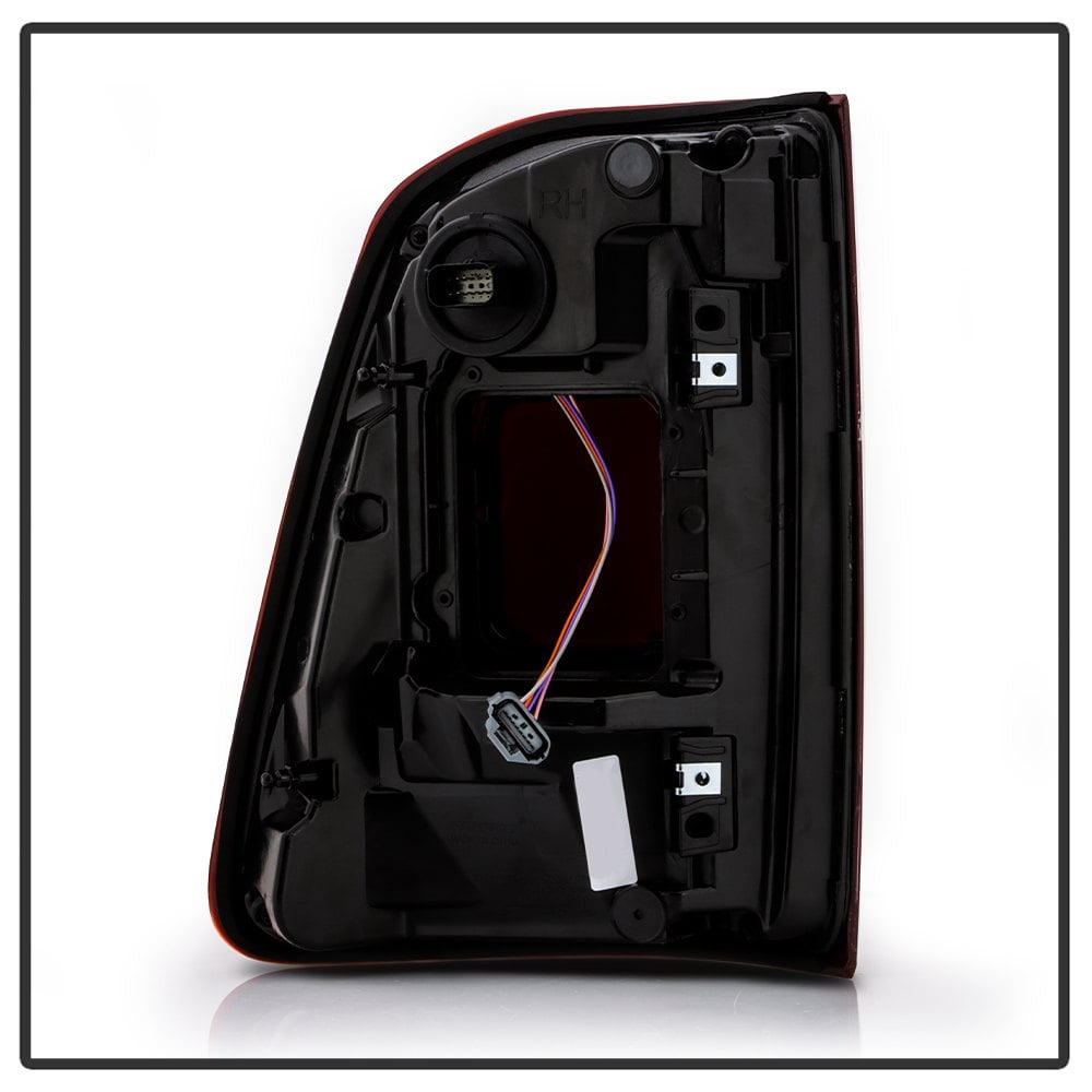 Spyder® ALT-JH-DRAM19-BSD-RC-OE-R - Passenger Side Chrome/Red Factory ...