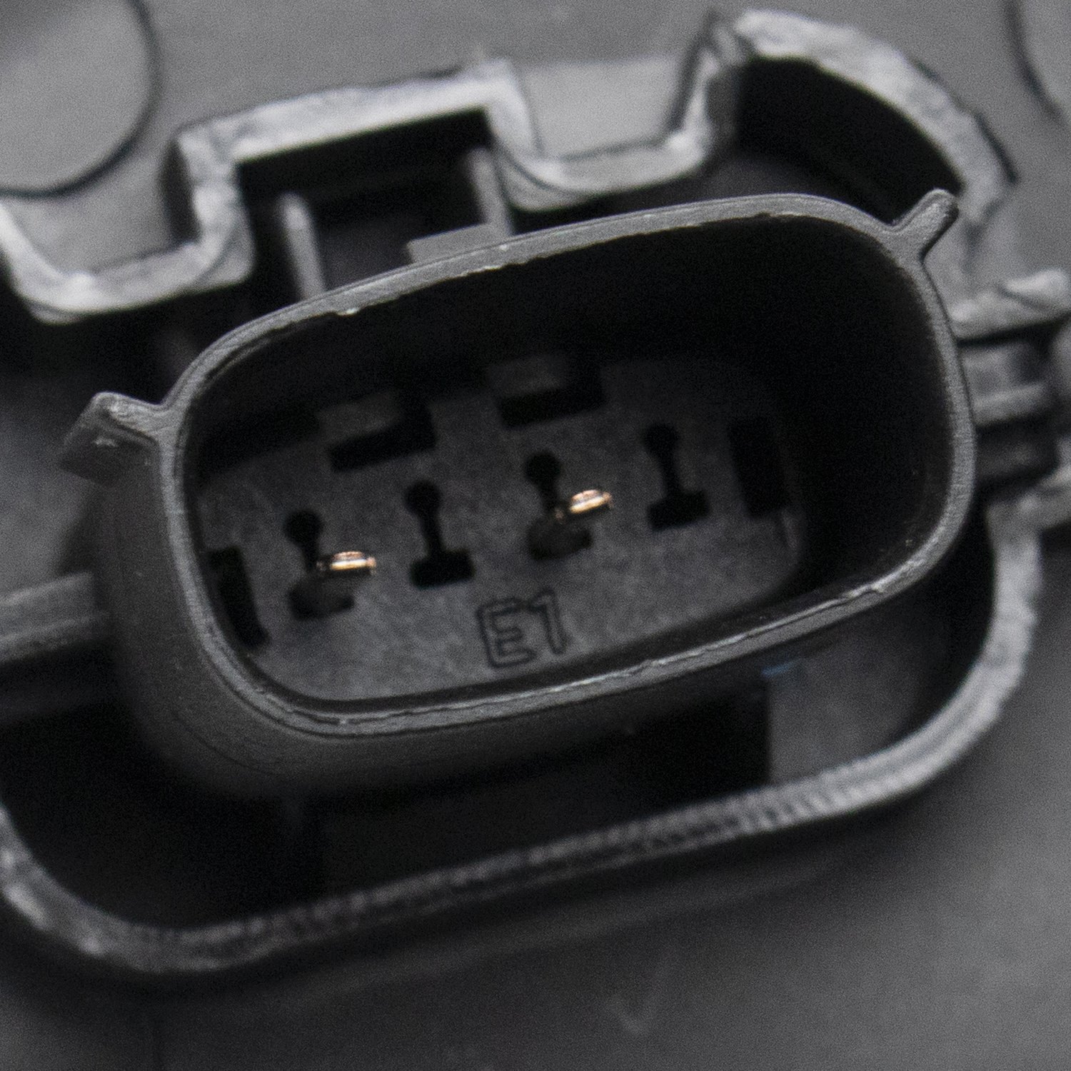 TRQ® HLA87397 - Driver and Passenger Side Replacement Headlights