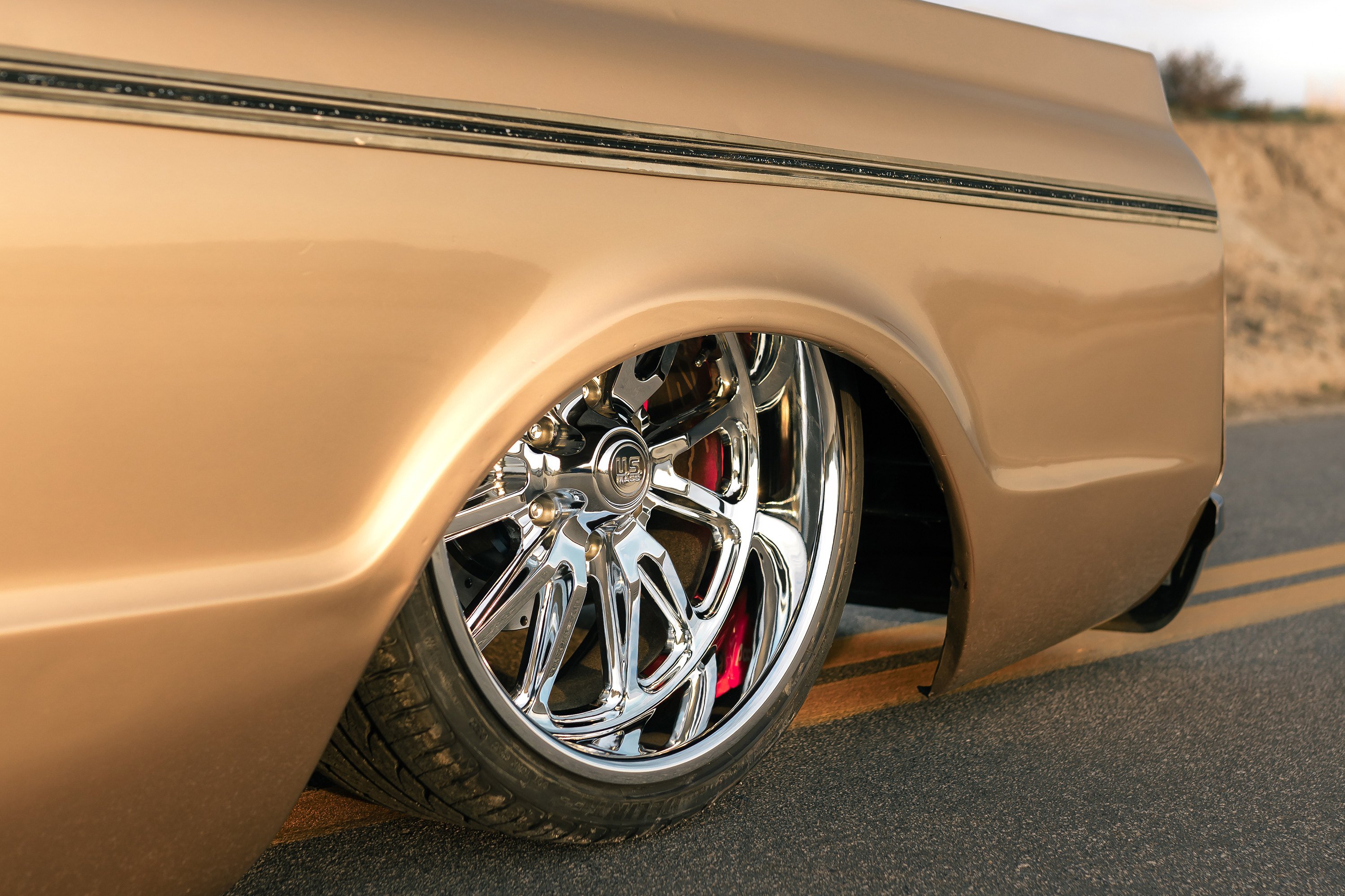 U.S. MAGS® UC145 RAMBLER 6 Wheels - Chrome Rims
