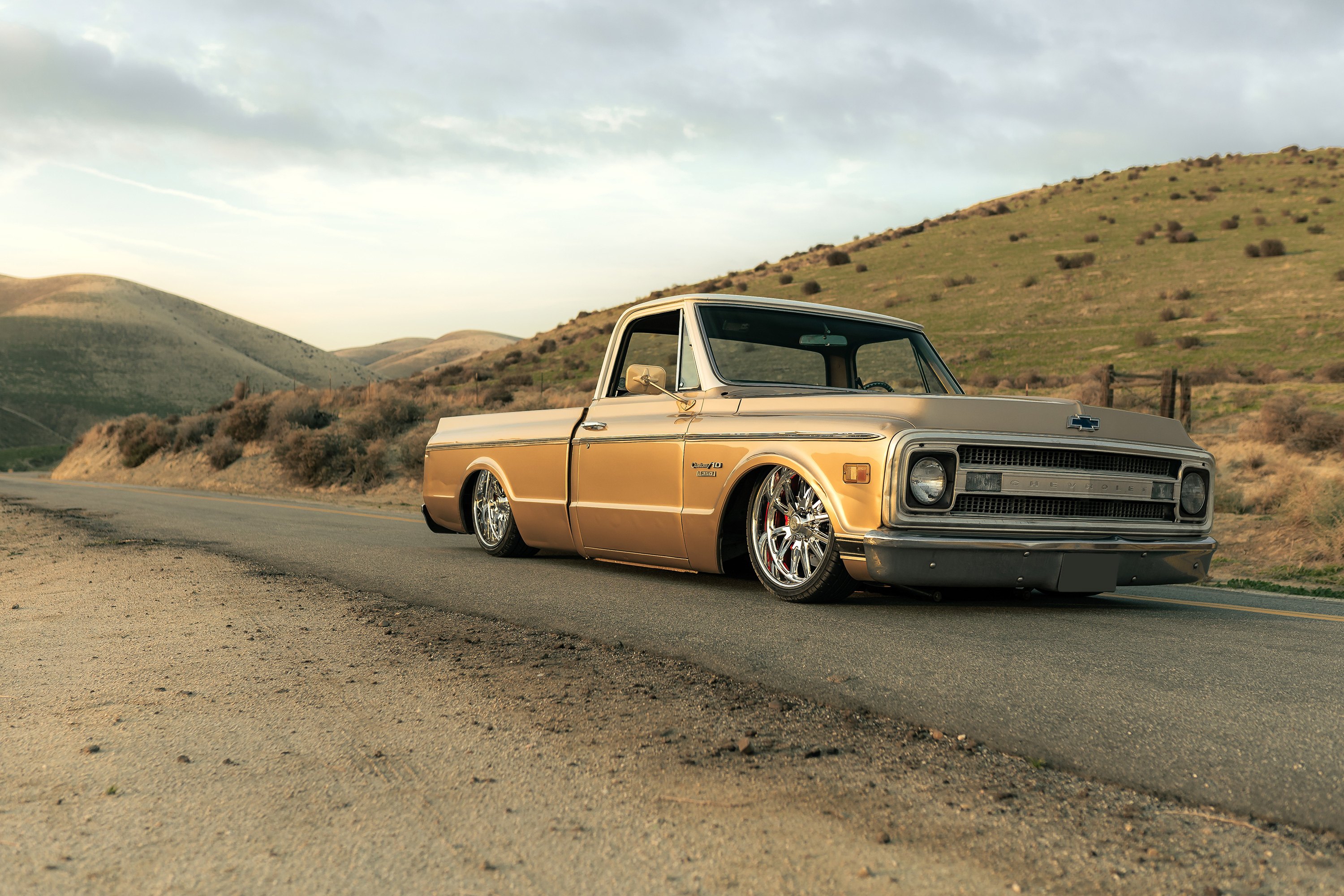 U.S. MAGS® UC145 RAMBLER 6 Wheels - Chrome Rims