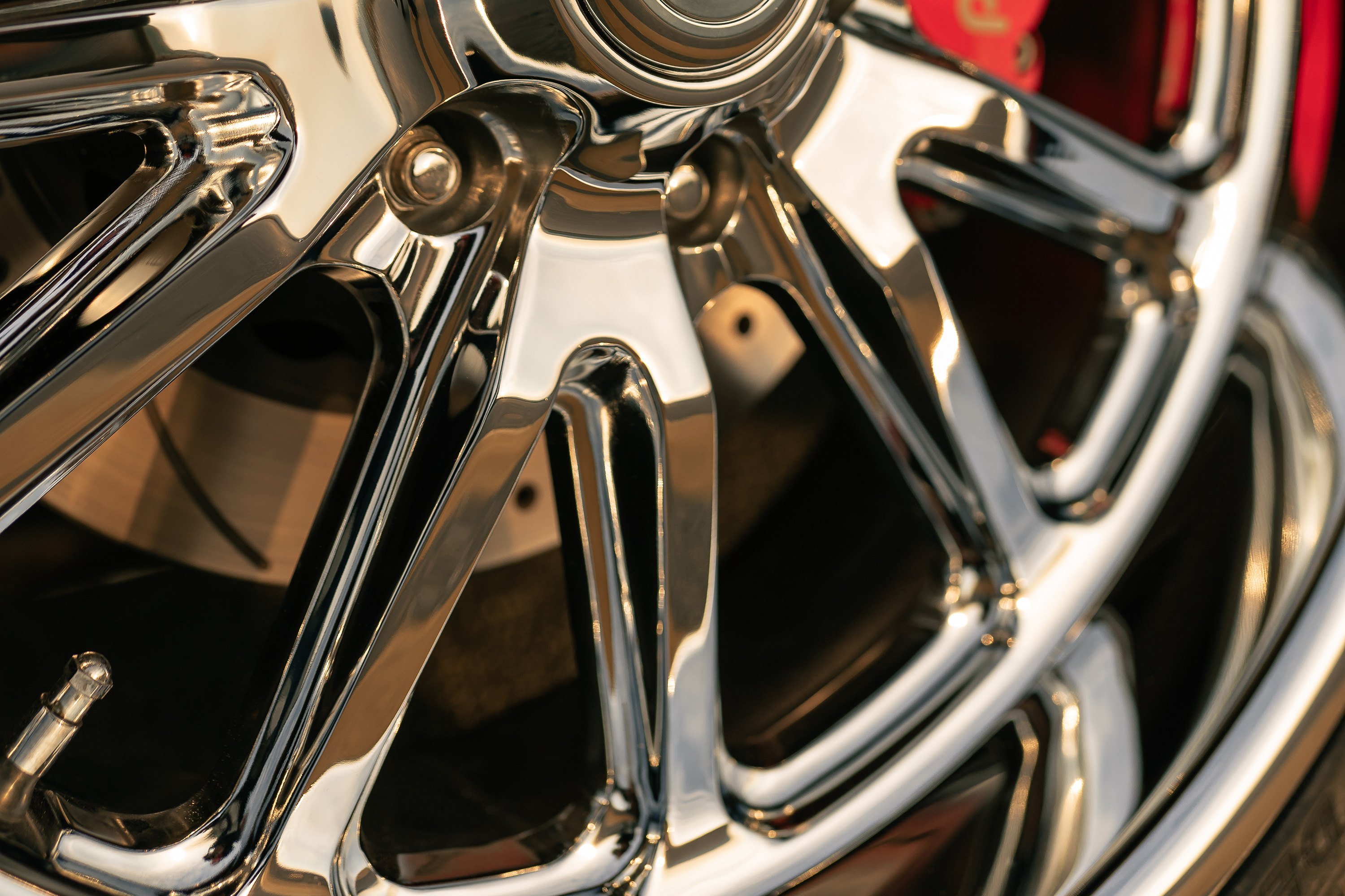 U.S. MAGS® UC145 RAMBLER 6 Wheels - Chrome Rims