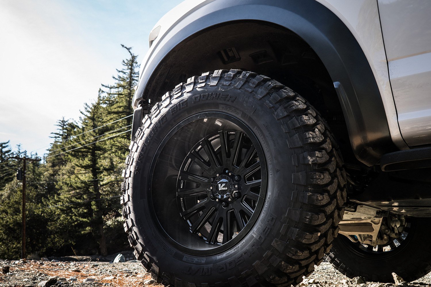 V-ROCK® VR11X ANVIL Wheels - Gloss Black Rims