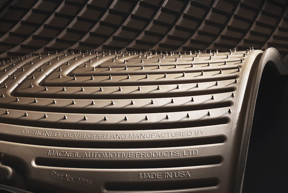 WeatherTech™ - Floor Mats, Cargo Liners, Window Deflectors | CARiD